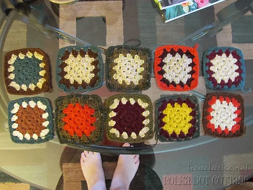 Project :: Granny Square : Coffee Table Mat ⋆ Polka Dot Cottage