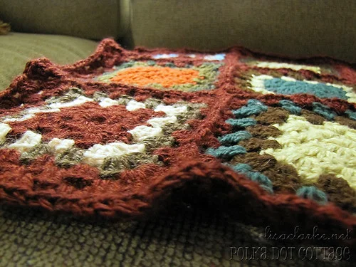 Project :: Granny Square : Coffee Table Mat ⋆ Polka Dot Cottage